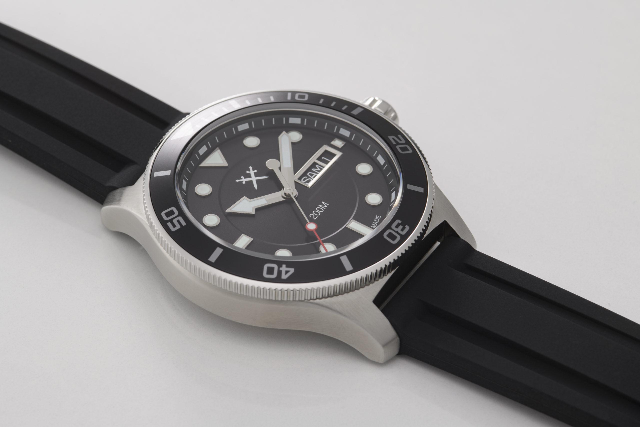 Tools For Gents DIVER 42,5 mm Quarz Sports Watch ETA 955.122 (Black ...